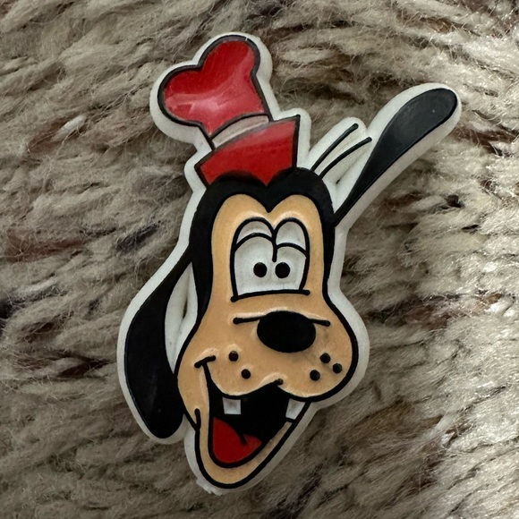 Disney | Accessories | Vintage Disney Goofy Pin | Poshmark